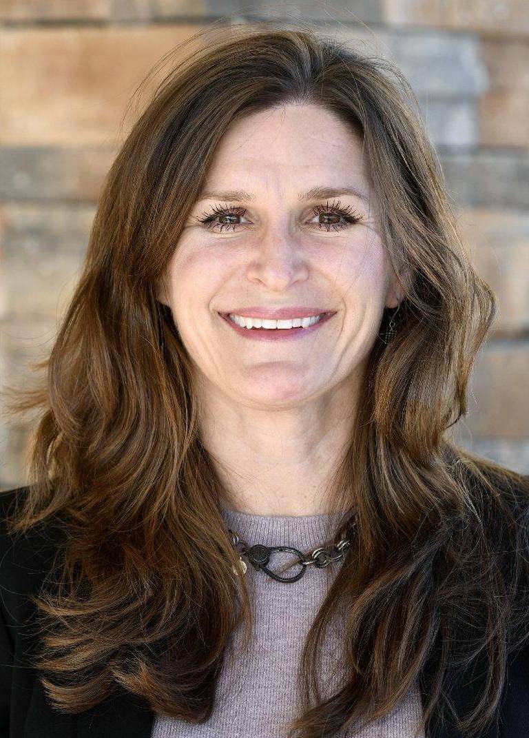 Jaime Arnold Bio - Playmakers